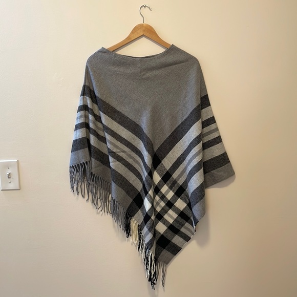 V. FRAAS | Sweaters | Vfraas The Original Plaid Poncho | Poshmark